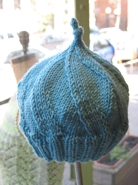 Ravelry: Aston pattern by Stitch Therapy Brooklyn