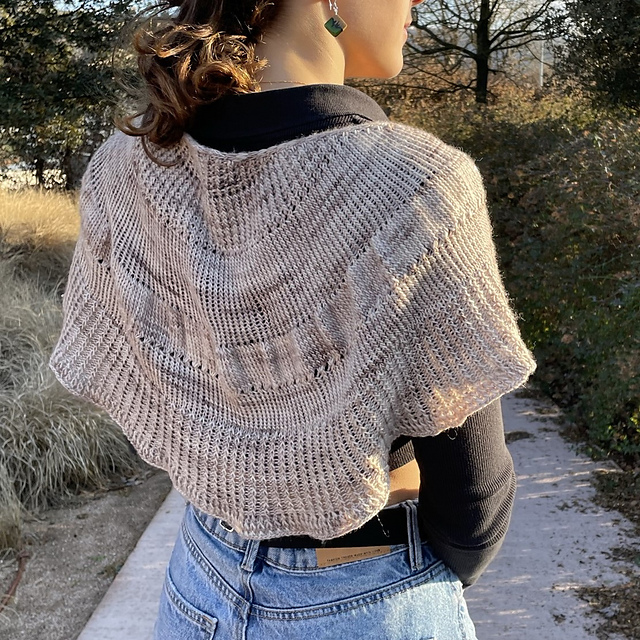 Ravelry: Crystal Sand Shawl pattern by Cris Dvic