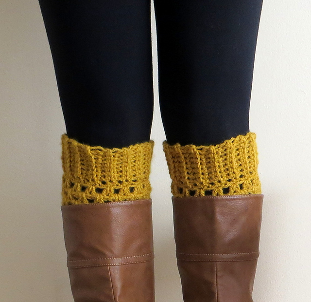 Ravelry: Ribbed Boot Cuff Leg Warmers pattern by Salem Wolf Designs