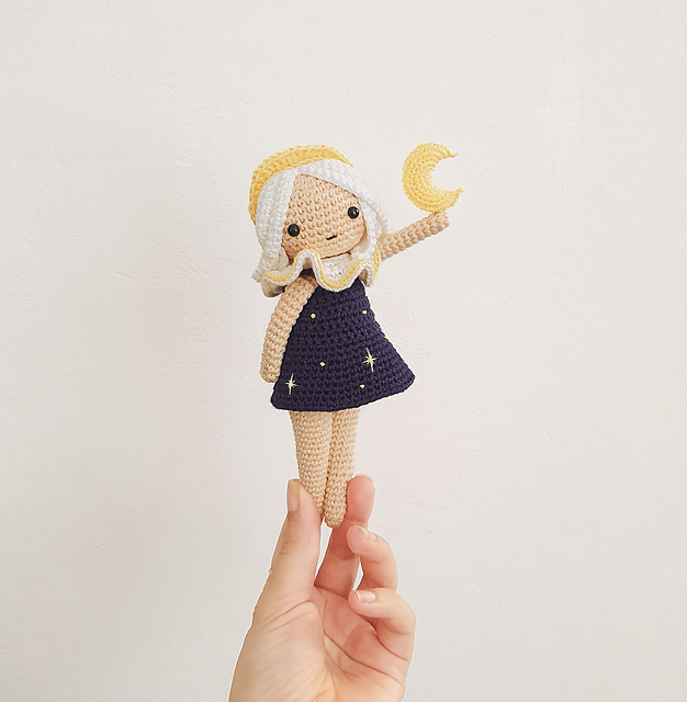 Ravelry: Moon Sprite pattern by Stephanie Buckner