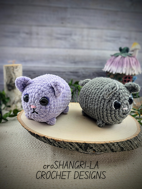 Ravelry: Chester the cat pattern by Lauren B Parks