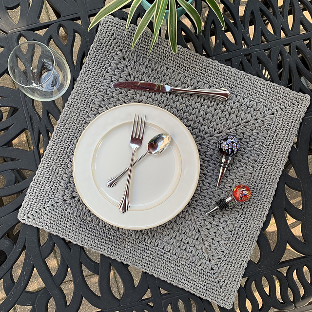 Ravelry: Puff Cluster Dish Drying Mat pattern by Amy Minard