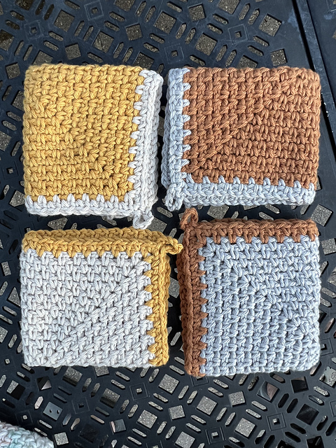 Ravelry: In The Loop Dishcloth pattern by Amy Minard