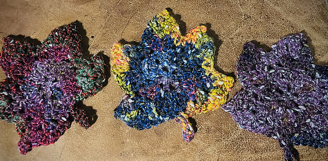 Ravelry: Maple Leaf Chart pattern by Hannah Joy