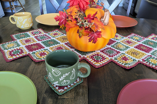 Ravelry: Fall Table Runner and Coasters pattern by Susan Lowman