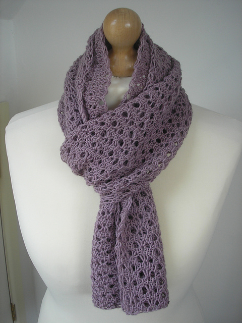 Ravelry: Ambaston Scarf pattern by Pauline Fitzpatrick