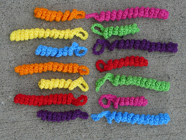 Ravelry: Hyperbolic Fringe pattern by Leslie Stahlhut