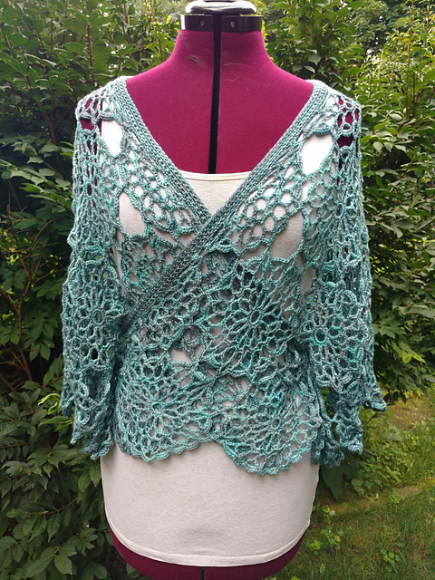 Ravelry: Floating Wrap pattern by Robyn Chachula