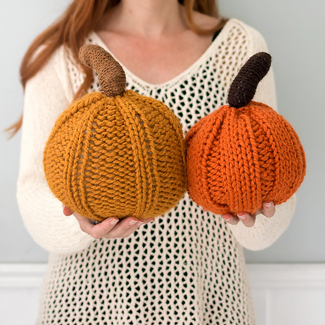 Ravelry: Large Pumpkins pattern by Gina Michele