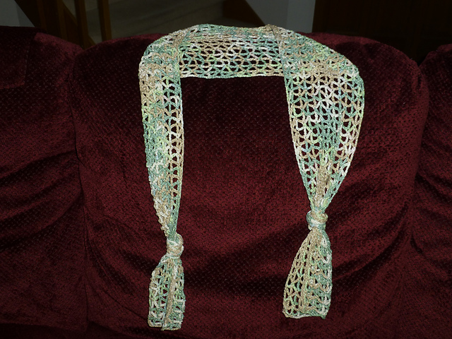 Ravelry: Bolo Scarf pattern by Workbasket Magazine