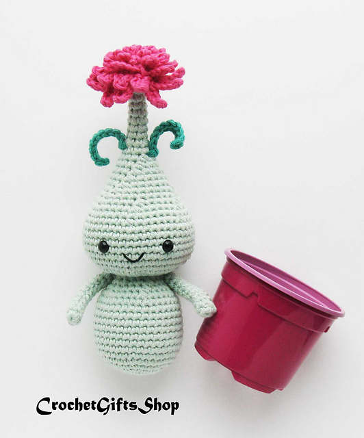 Ravelry: Amigurumi Flower Colchicum pattern by Irina Mulyavko