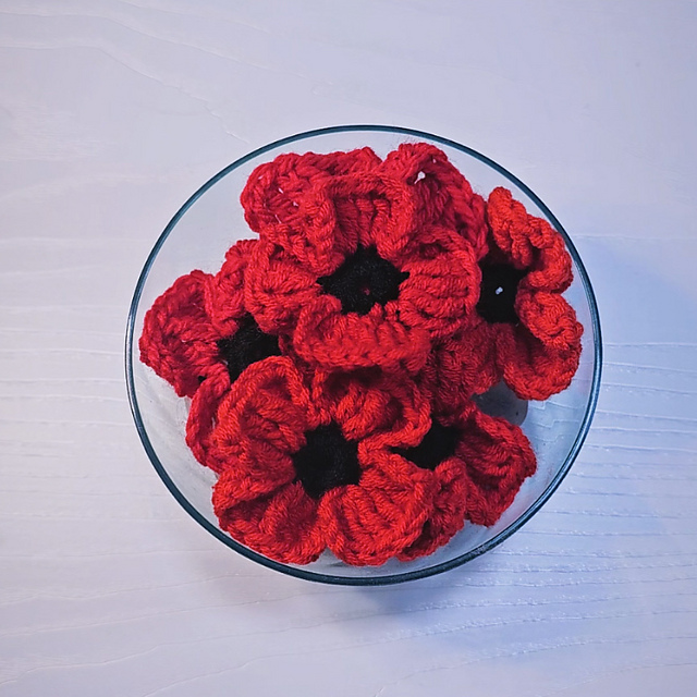 Ravelry: Poppy Flower pattern by Crochet Musings