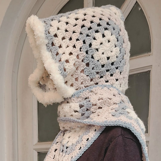 Ravelry: Crochet Hooded Scarf pattern by Crochet Musings