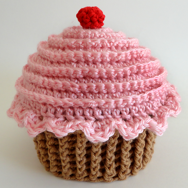 Ravelry: Cupcake Hat pattern by Rachel Choi