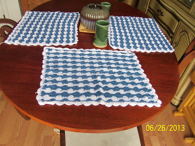 Ravelry: Cheery Place Setting pattern by Red Heart Design Team
