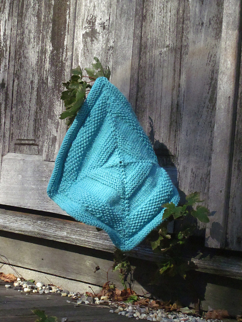 Ravelry: Relief Counterpane Blanket pattern by Stephanie Kreuz