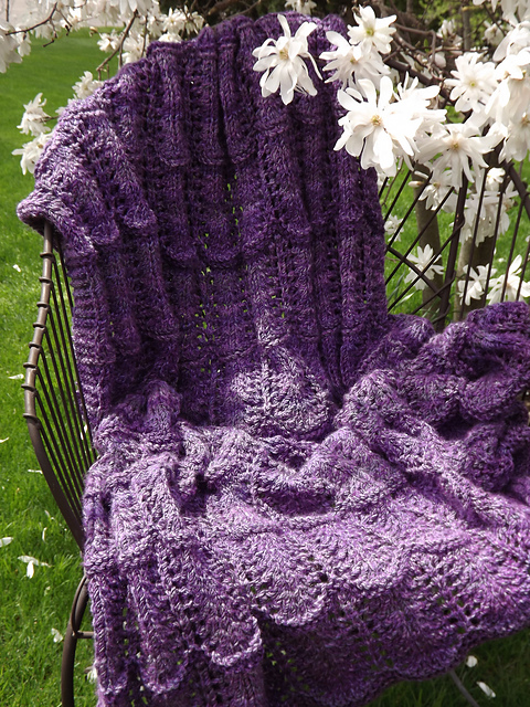 Ravelry: Lace Wave Throw pattern by Christina Consiglio