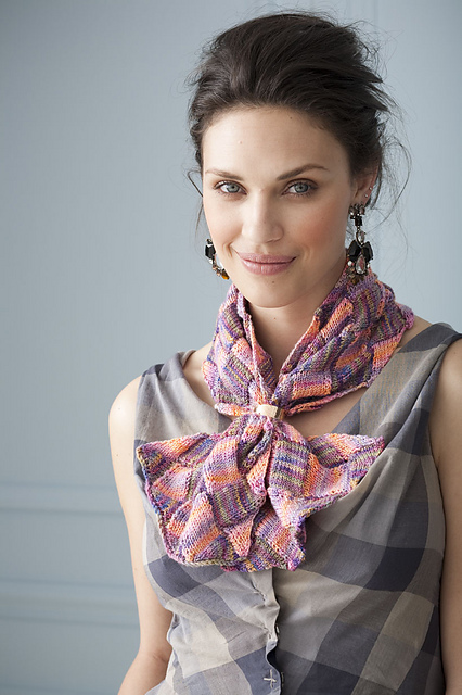 Ravelry: Jolie Jabot pattern by Rosemary Drysdale