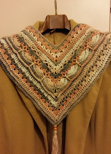 Ravelry: crys68's Bohemian V-Scarf