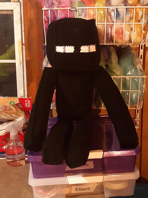 Ravelry: Enderman Plushie pattern by Jessica Cauthon