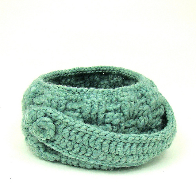 Ravelry: Basket Weave Easter Basket pattern by Maria Stout