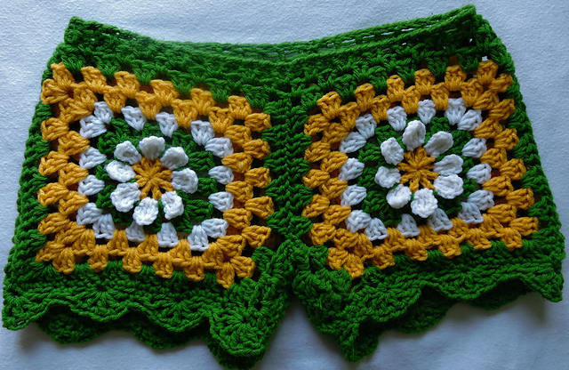 Ravelry: cuddlelump's Daisy Dork Shorts