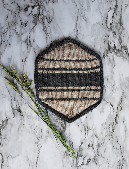 Ravelry: The Grain Sack Stripes Pot Holder pattern by Katie Byrne