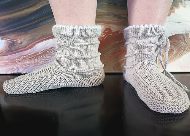 Ravelry: Worm Rider Boot(ies) pattern by Kate Agner