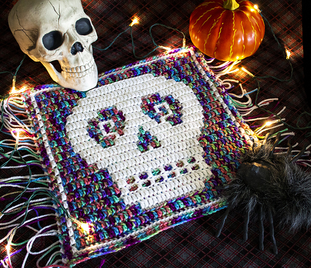 Ravelry: Halloween Mosaic Square - Scary Skull pattern by Cyndie Birdsong