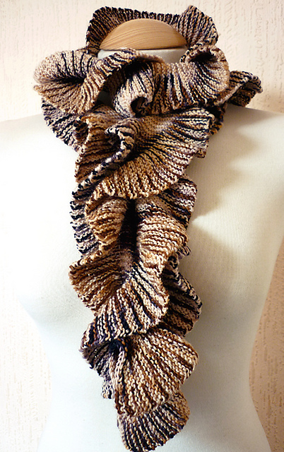 Ravelry: The Helix Scarf pattern by Stephenie Gaustad