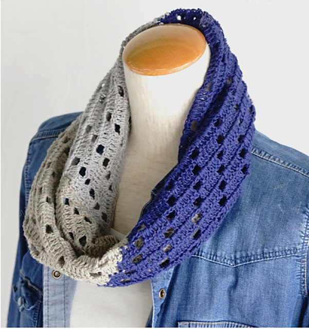 Ravelry: Naname Line Snood pattern by Pierrot (Gosyo Co., Ltd)