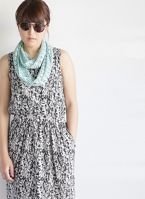 Ravelry: Summer Shiny Snood pattern by Pierrot (Gosyo Co., Ltd)