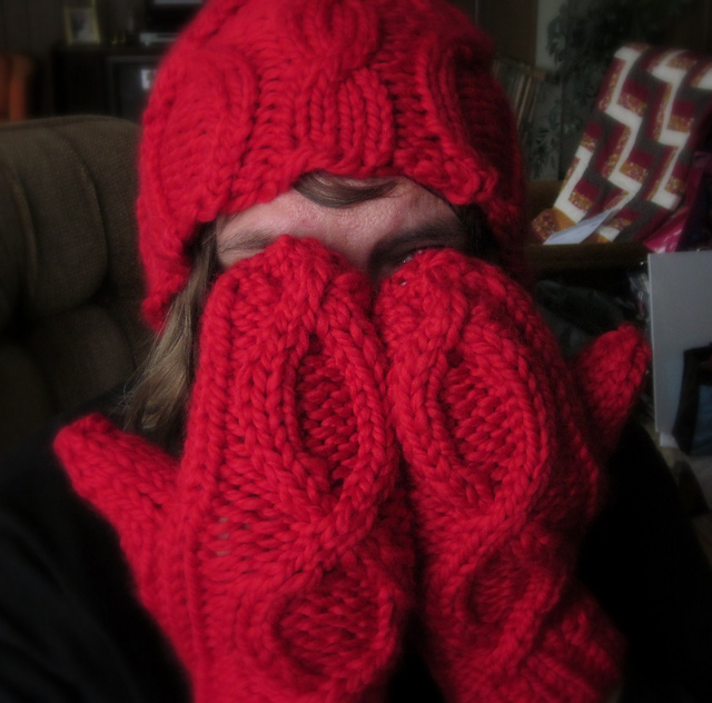 Ravelry: Completely Unoriginal Unoriginal Mittens pattern by Darcie Laack