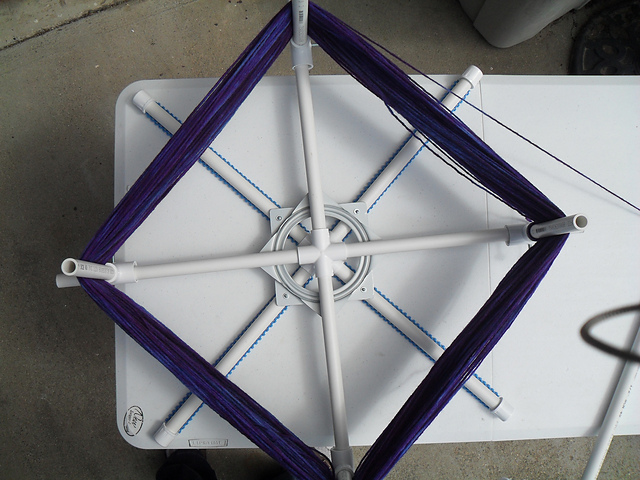 Ravelry: daskomomma's diy pvc yarn swift