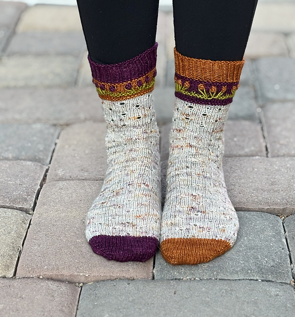 Ravelry: Flowerette Socks pattern by Lori Wagner