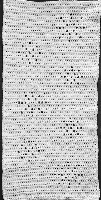 Ravelry: Snowflake Table Runner pattern by Doug Speeckaert