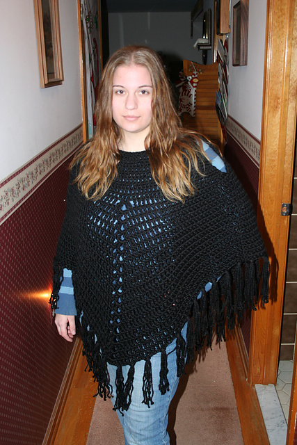 Ravelry: Peep Shoulder Poncho pattern by Sophie Britten