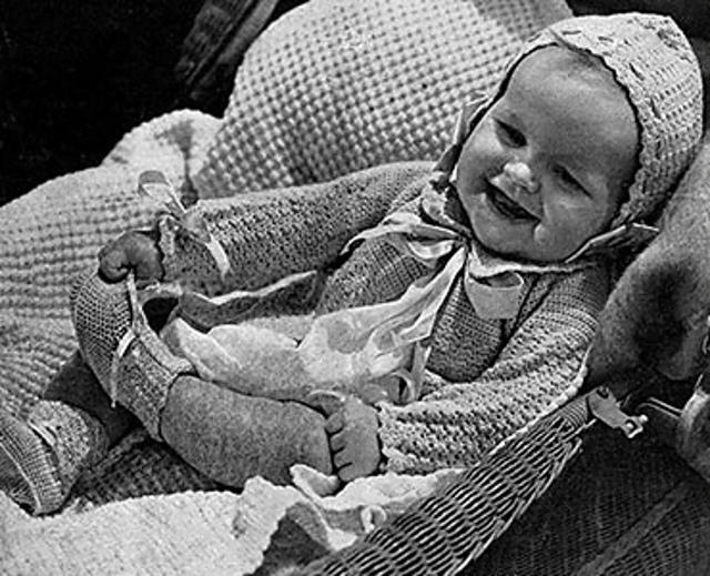 Ravelry: Cockle Shells Baby Set #5046 pattern by The Spool Cotton Company