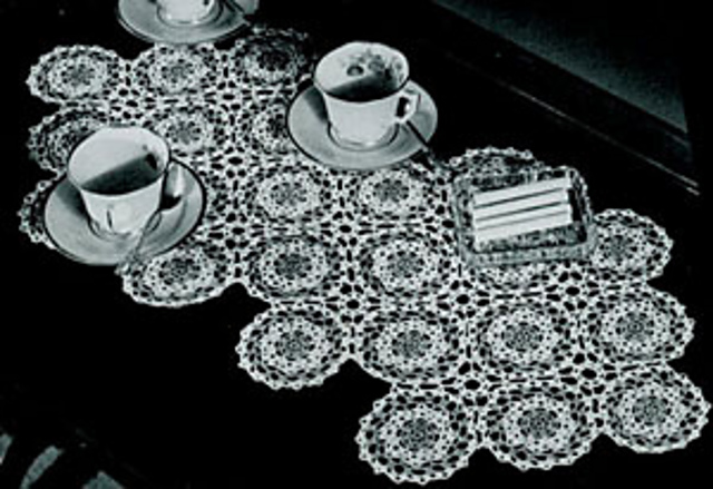 Ravelry: Coffee Table Cover #1543 pattern by American Thread Company