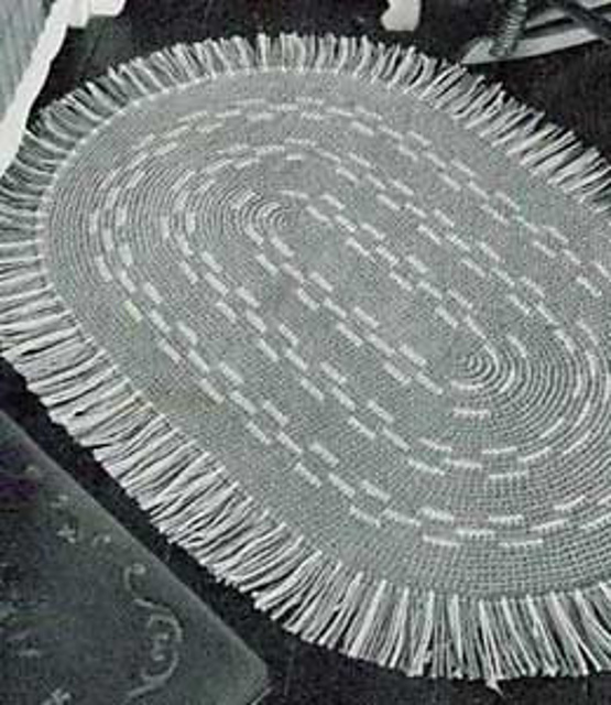 Ravelry: The Gray and White Oval Rug pattern by American Thread Company
