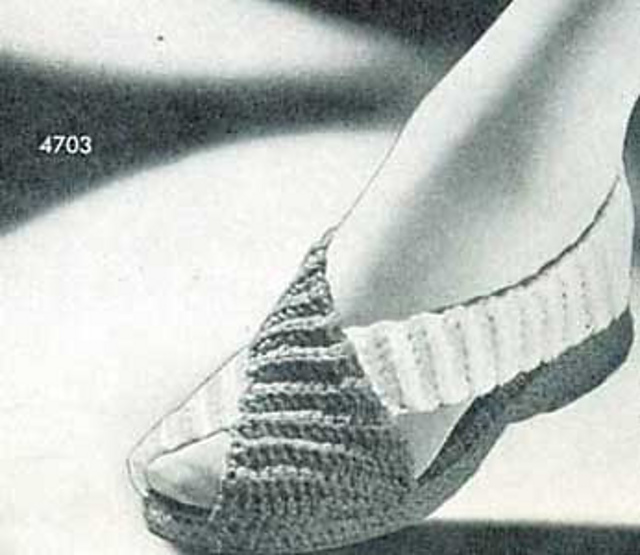 Ravelry: Cross Strap Play Shoes #4703 pattern by American Thread Company