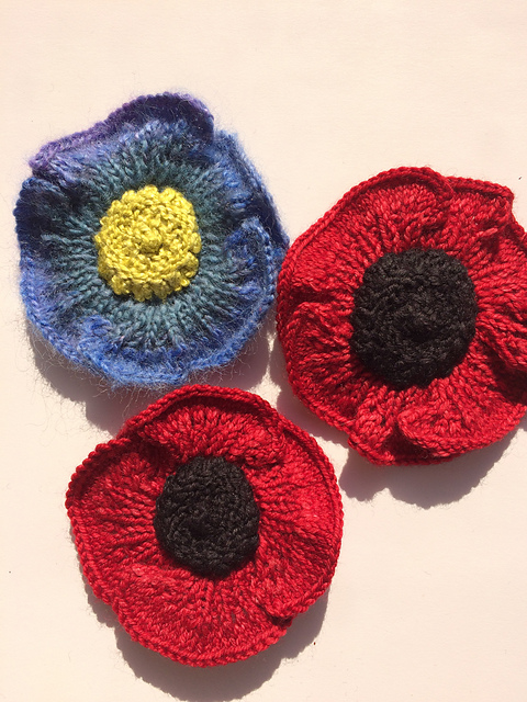 Ravelry: Flower Brooch for Poppy Day pattern by Deborah Kemball