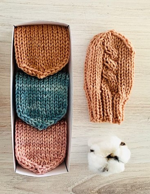 Ravelry: Juniper Socks and Mitts pattern by Debra Gorman