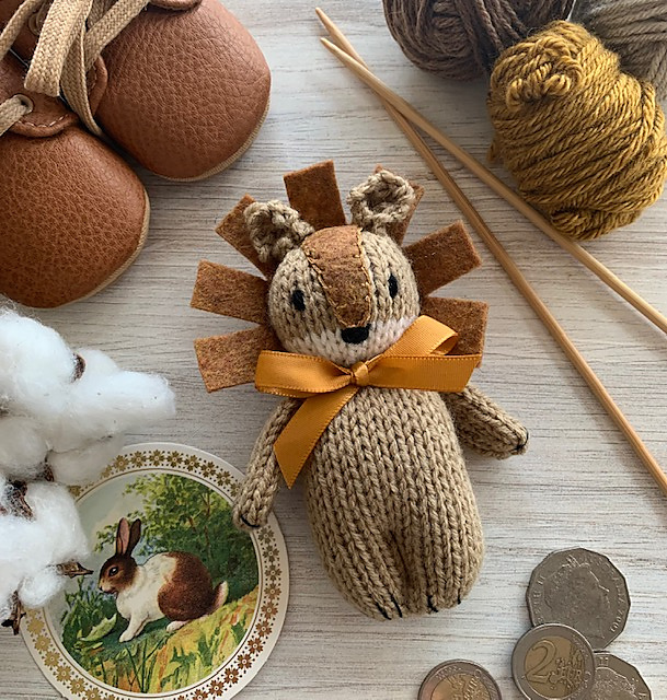 Ravelry: Scandi Lion pattern by Debra Gorman