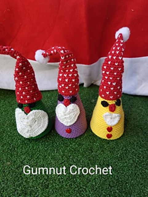 Ravelry: Santa with Heart Beard pattern by Gumnut Crochet