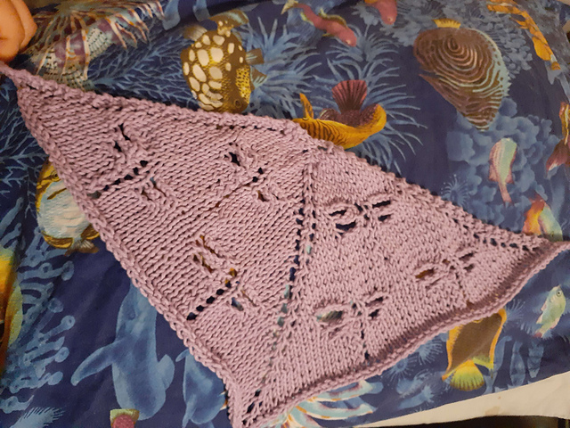 Ravelry: Dragonfly Kerchief pattern by Henry Sanders