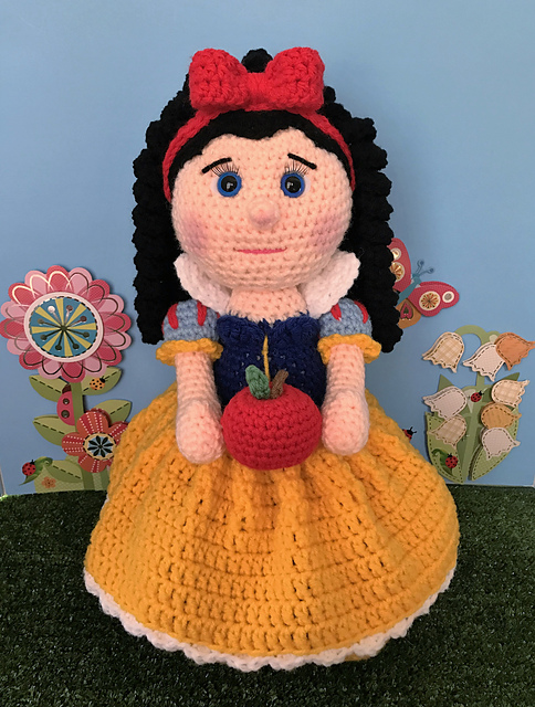 Ravelry: Snow White pattern by Deanna Albon