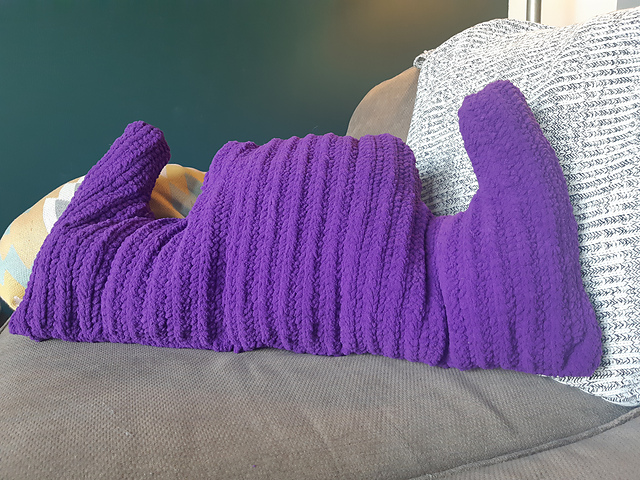 Ravelry: Mastectomy/Top Surgery Recovery Pillow pattern by Dee M