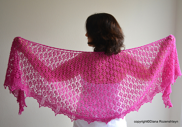Ravelry: Pinkberry pattern by Diana Rozenshteyn