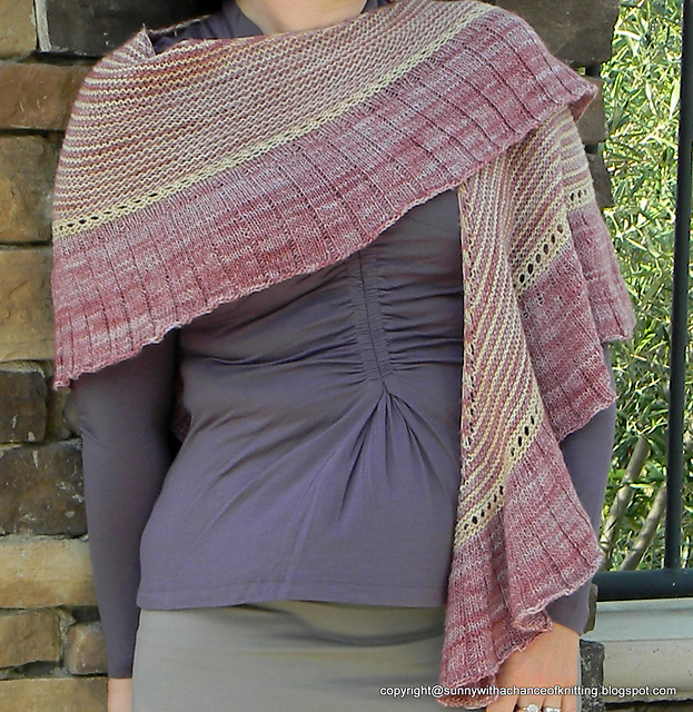 Ravelry: deenulya's SOTHIA SHAWLETTE